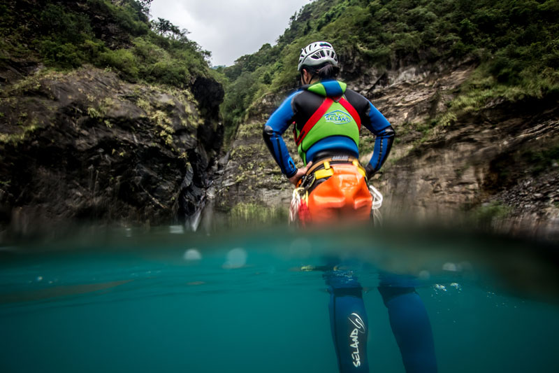 Canyoning Level 1 - V7 Academy